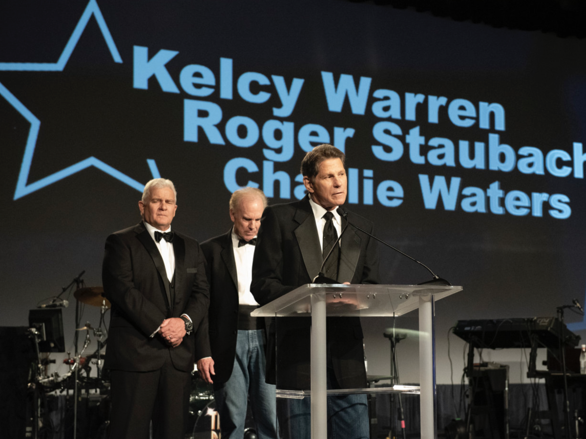 Legendary Cowboys huddle up to help raise $2 million at Dallas gala ...