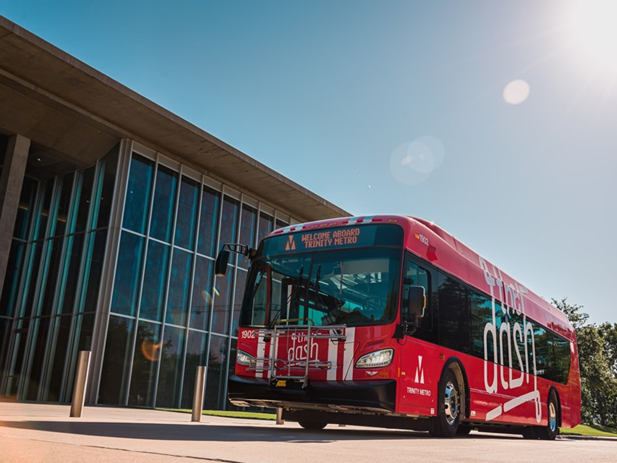 Fort Worth launches new electric bus service with free rides ...