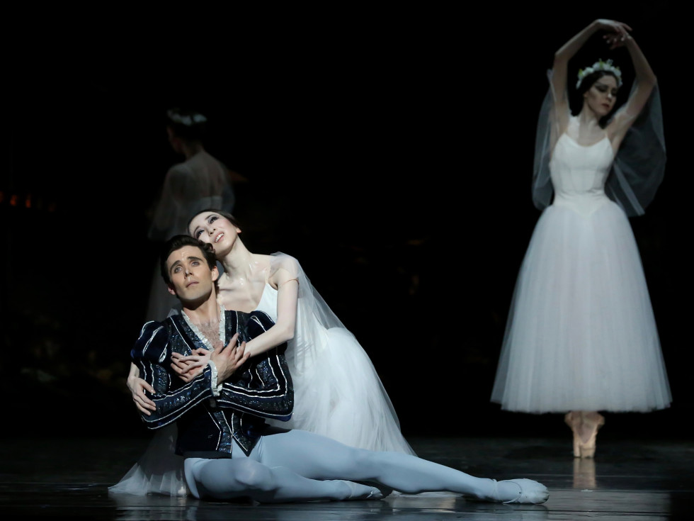 Houston Ballet's new Giselle is pretty but lacks inspiration ...