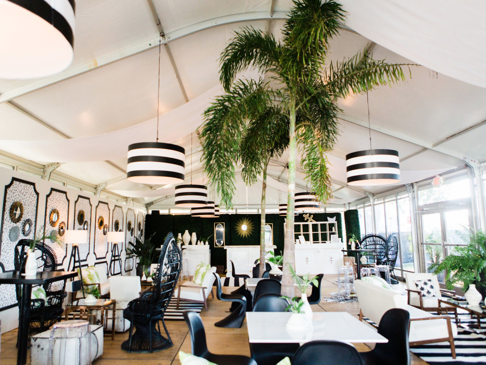 Get a sneak peek inside ACL Fest's exclusive Platinum Lounge ...