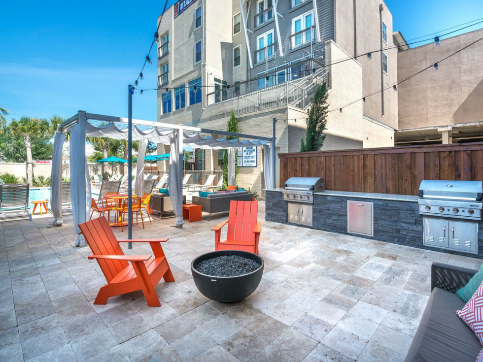 Fort Worth apartments put you in the heart of the Cultural District ...