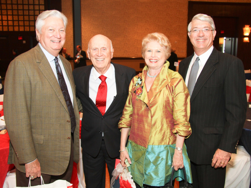 Baseball great Hank Aaron wows M.D. Anderson crowd at benefit ...