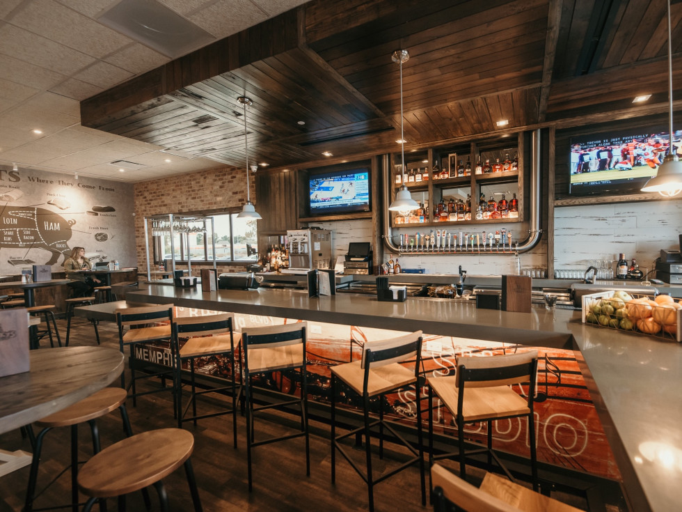 Veteran restaurateur serves up Memphis-style barbecue to Houston area ...
