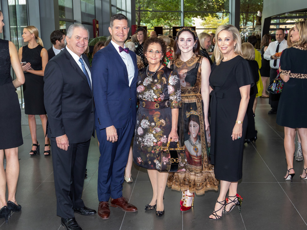 Dallas Opera fans go wild celebrating annual pair of posh parties ...