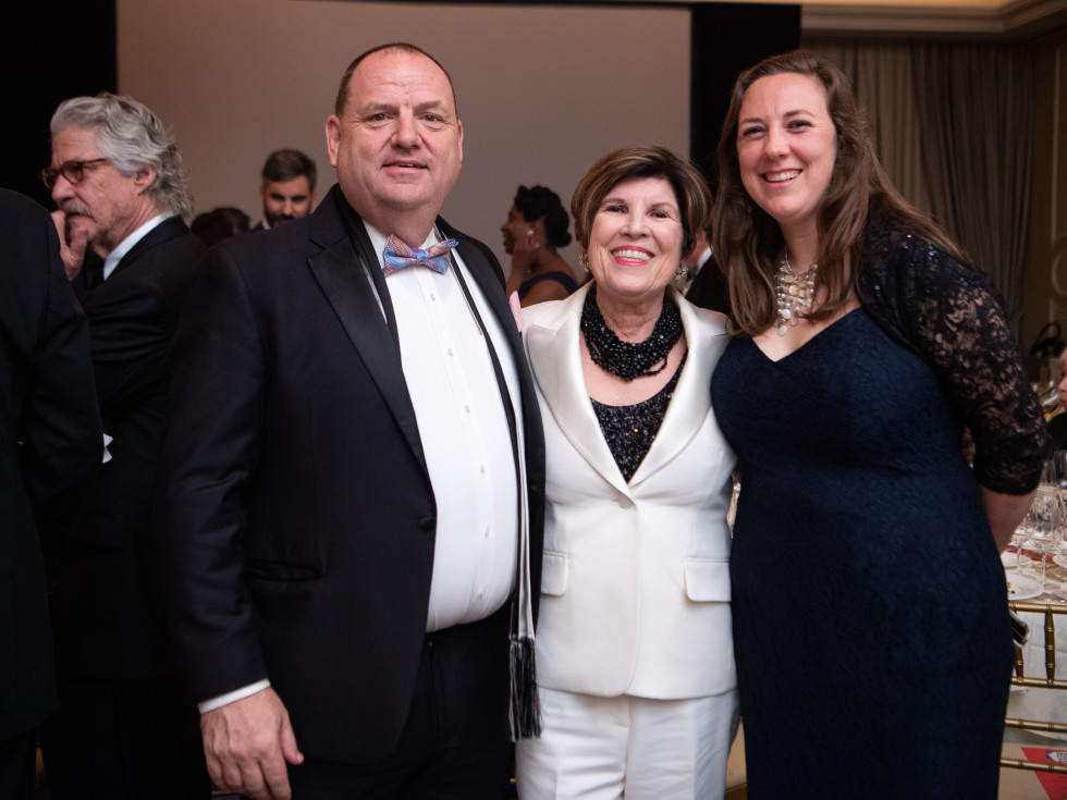 Houston's literati wax poetic with star wordsmith at writer's ball ...