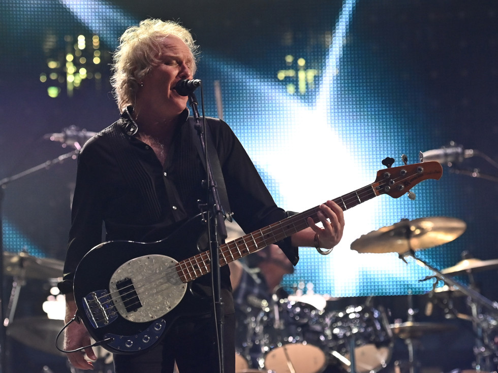 Journey faithfully rocks out classics for massive RodeoHouston crowd ...