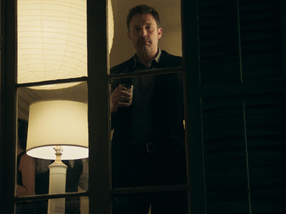 Murky filmmaking sinks the sexiness of Ben Affleck's Deep Water ...