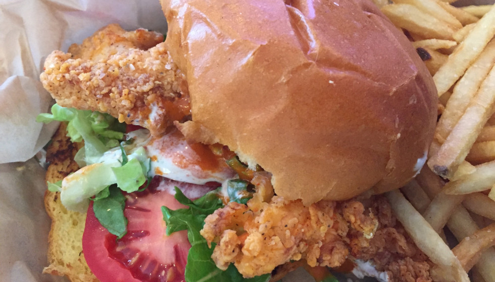 Sneak peek: New chicken restaurant from food truck chef is a winner ...