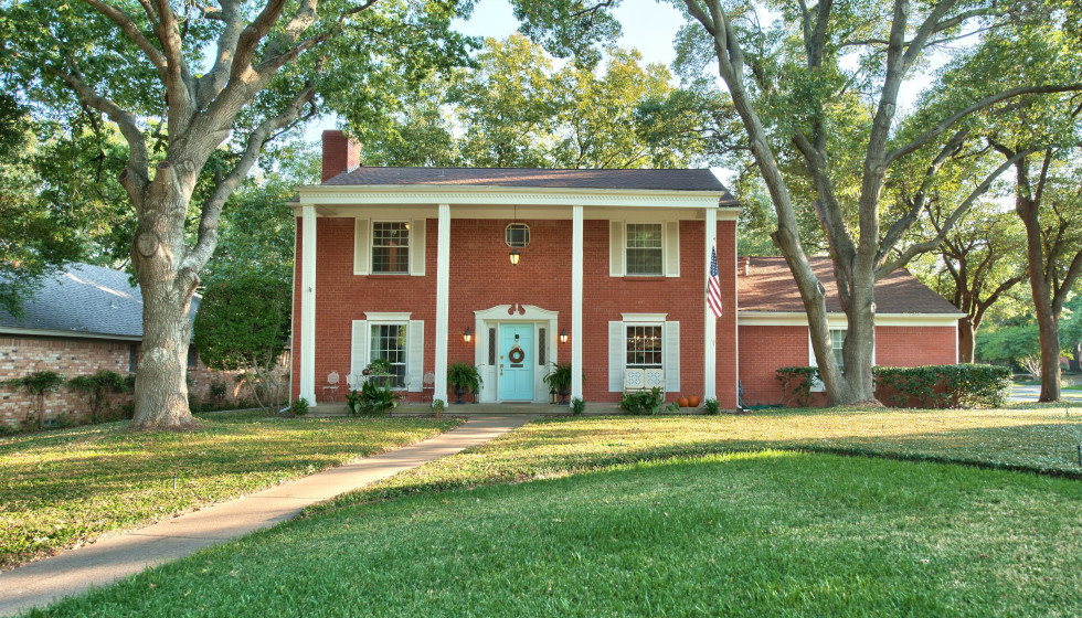 Regal Richardson home speaks to buyers who fancy Southern charm ...