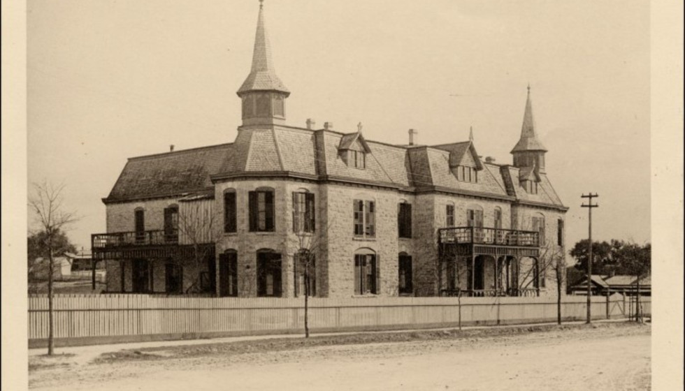 Unwrap legendary history of Austin's first hospital and past pandemics ...