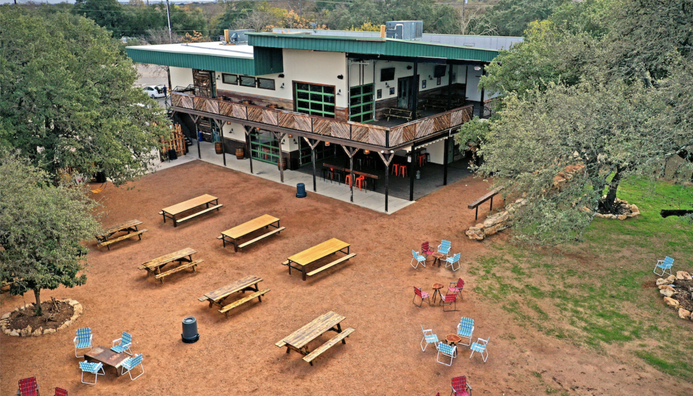 New 2-story bar and outdoor music venue rolls into South Austin ...