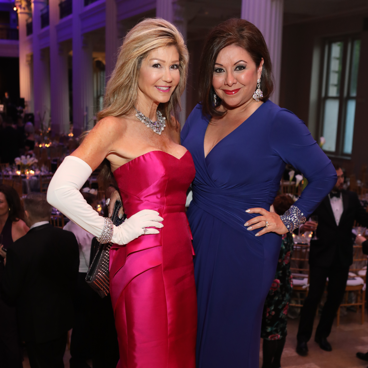 Stages 'Starstruck' Gala combines high drama and red carpet glamour ...