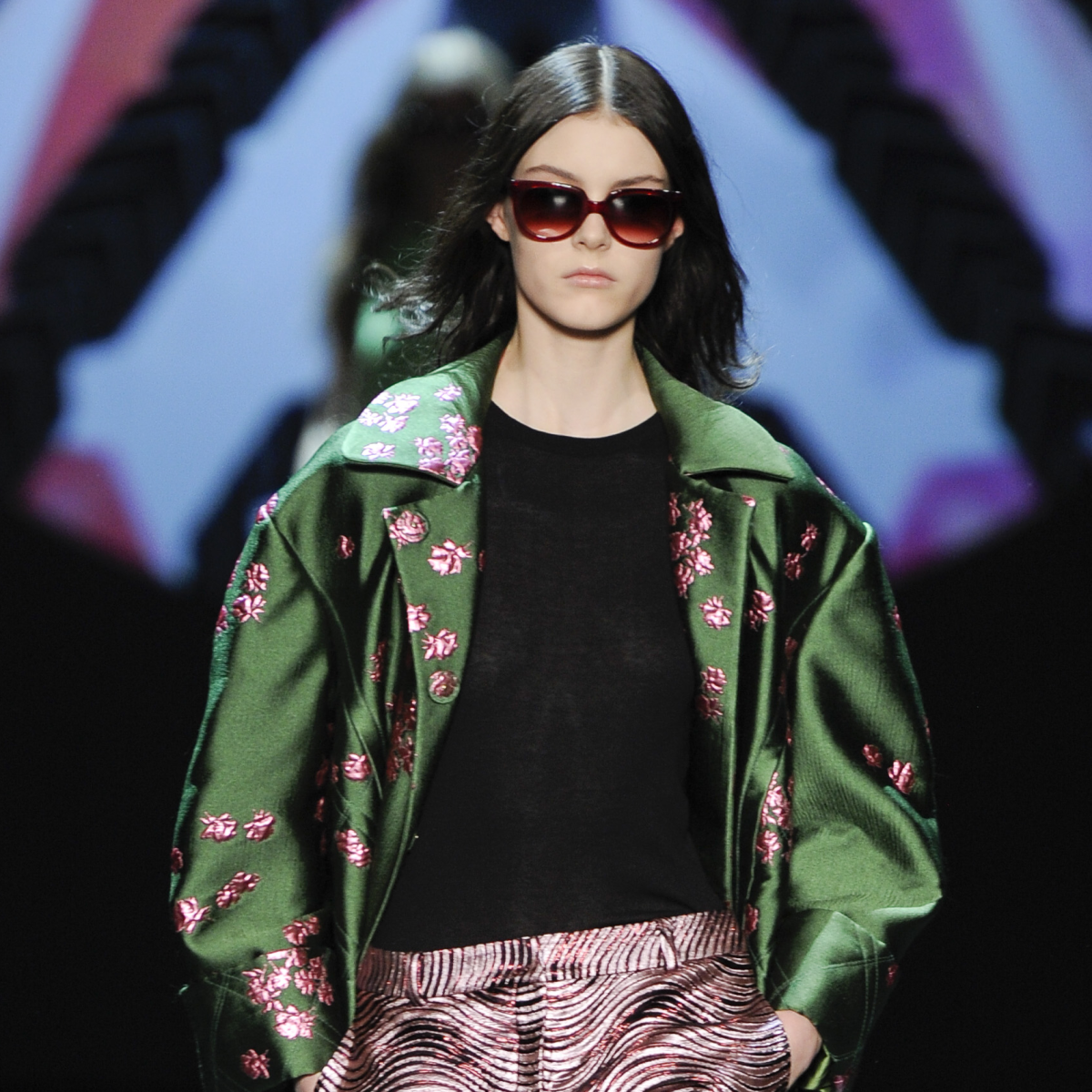 Monique Lhuillier joins fashion revolt with direct-from-runway sales ...