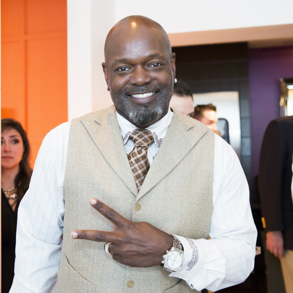 Emmitt Smith entices pals to do good with tequila tasting and dinner ...