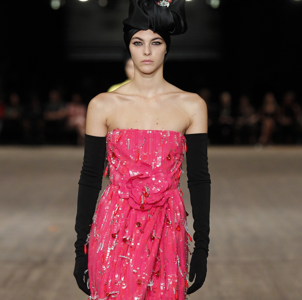 Marc Jacobs lets his designs do the talking, courts controversy again ...