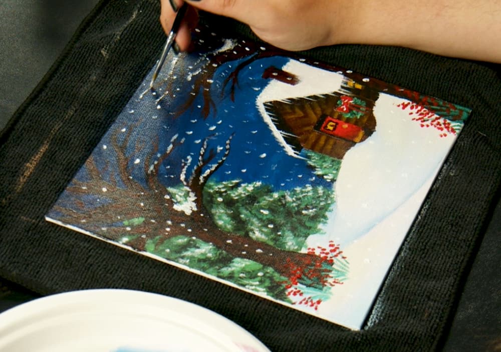 Winter Cabin - Cupixel