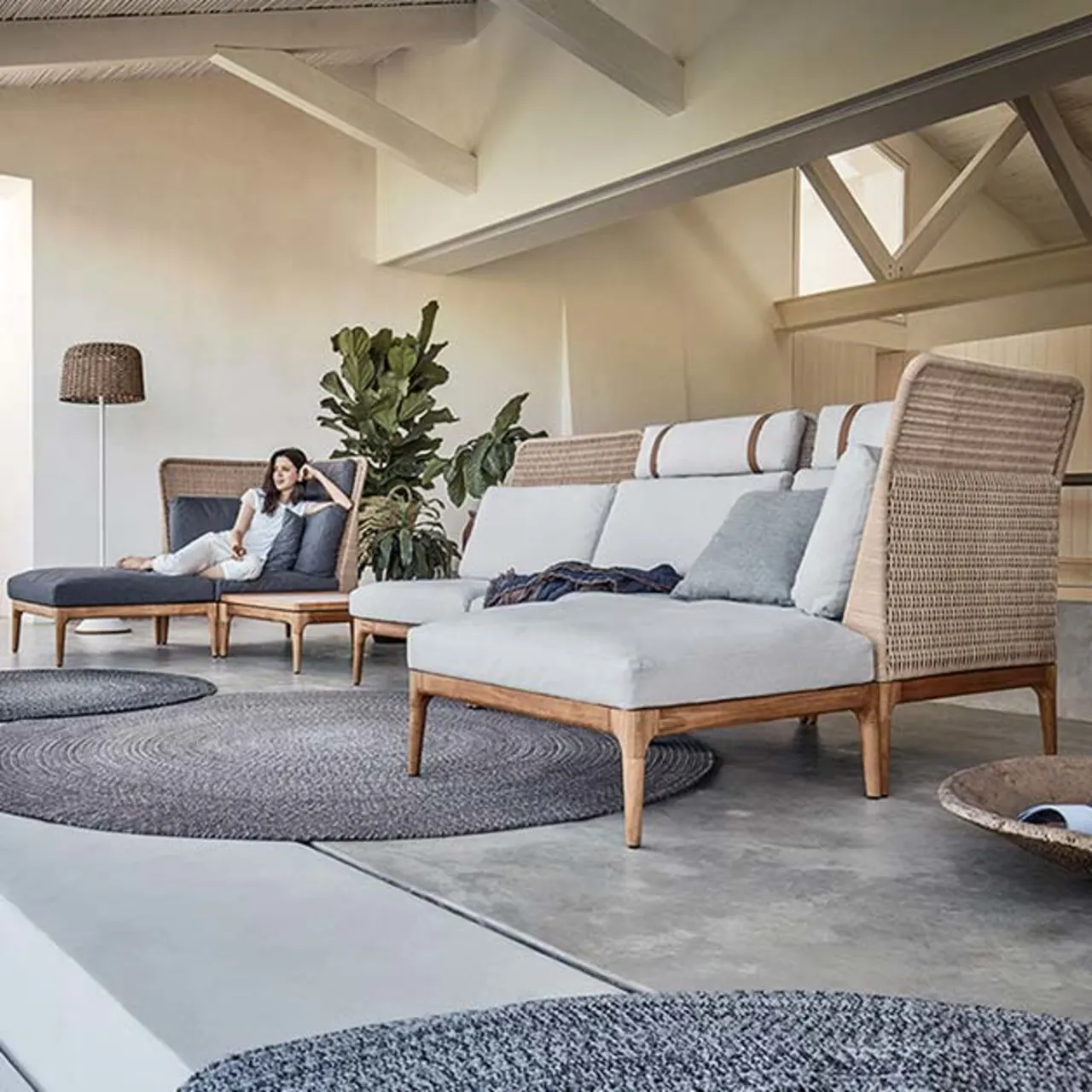 High-Quality Weather-Resistant Outdoor Furniture Materials | CurranOUTDOOR