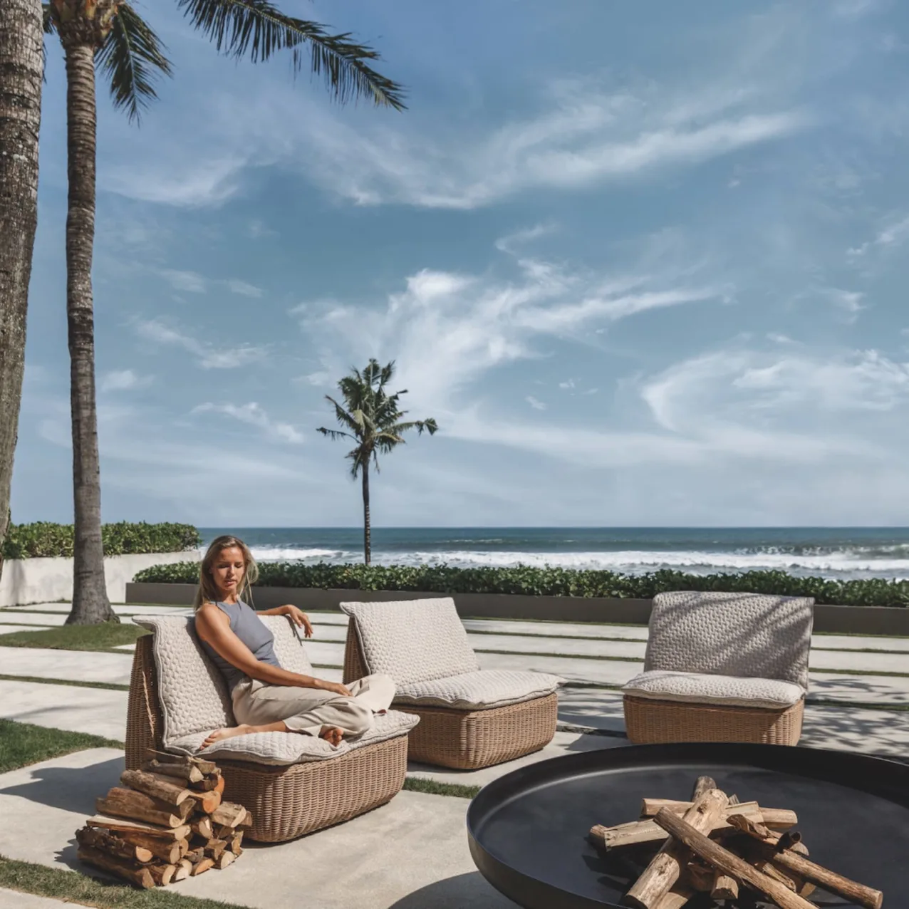 Omada by Gloster | Curran | CurranOUTDOOR