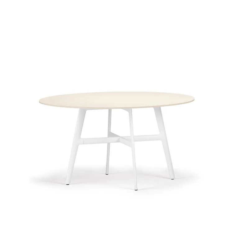 DEDON SEAX 55" Round Dining Table | CurranOUTDOOR