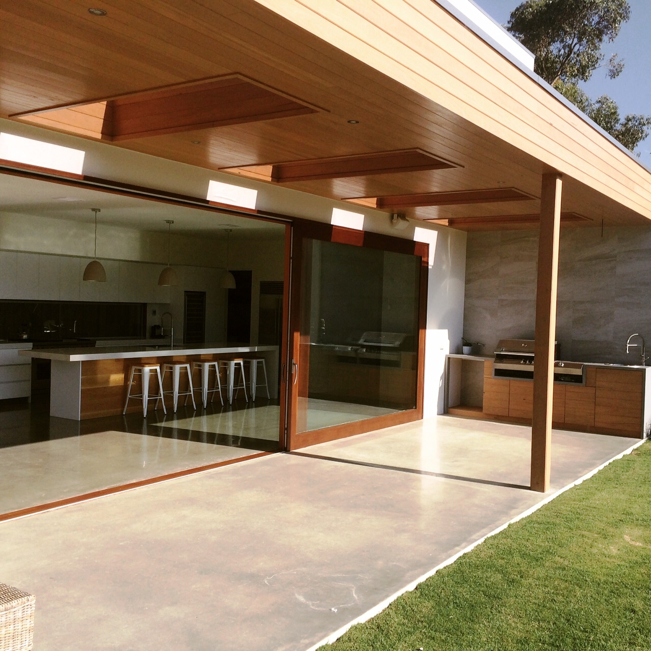 Skylights Melbourne | Velux, Dome & Circular Skylights