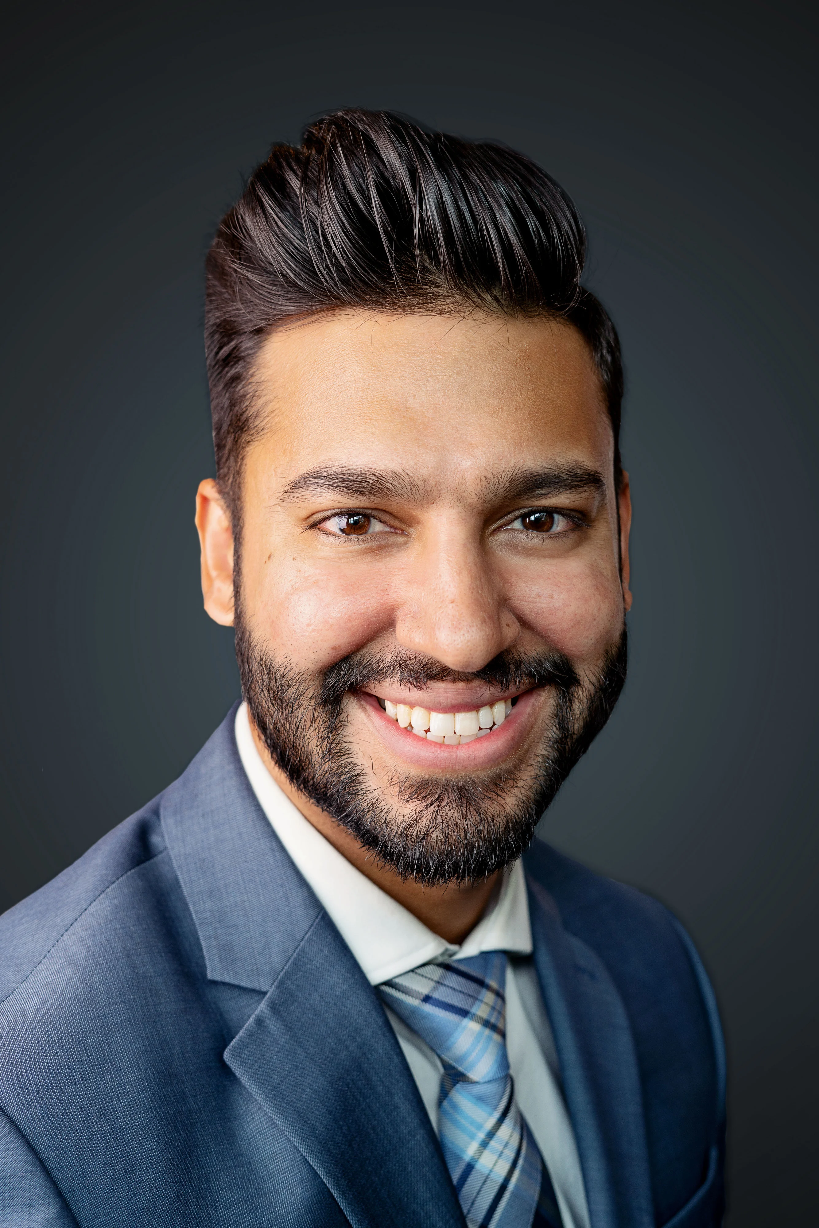 Dr. Neelay Thakkar, MD, Westerville, OH 43220 | Spine-health