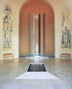 The Tomb of the Unknown Australian Soldier - ANZAC Day Commemoration ...
