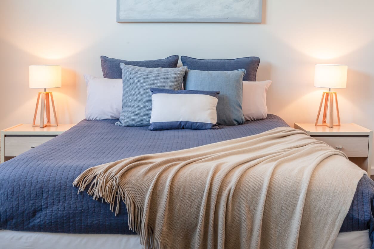 Staging Homes vs Staging Apartments—How Much Does It Differ?