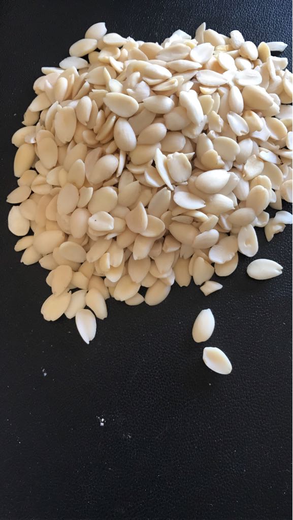 Apricot Kernels Sweet Blanched