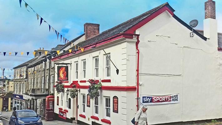 Red Lion 35 Fore Street Redruth Cornwall TR15 2AE - Trust Inns
