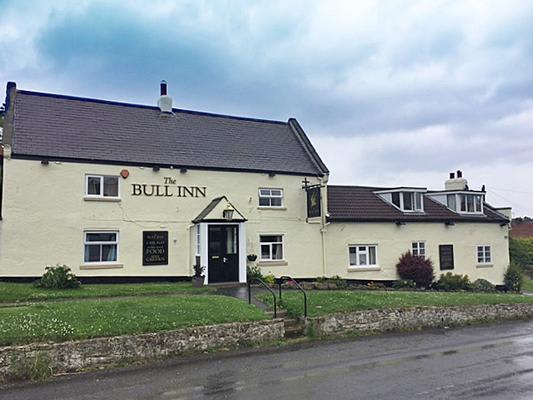 Bull Inn 26 Main Street Gristhorpe Filey YO14 9PP - Trust Inns