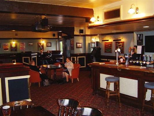 Owl & Pussycat 164 Clayhill Road Basildon Essex SS16 5DF - Trust Inns