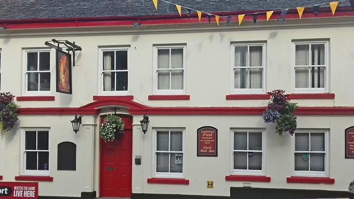 Red Lion 35 Fore Street Redruth Cornwall TR15 2AE - Trust Inns
