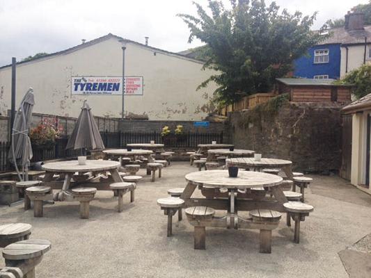 Castle Hotel Station Road Clitheroe Blackburn BB7 2JT - Trust Inns