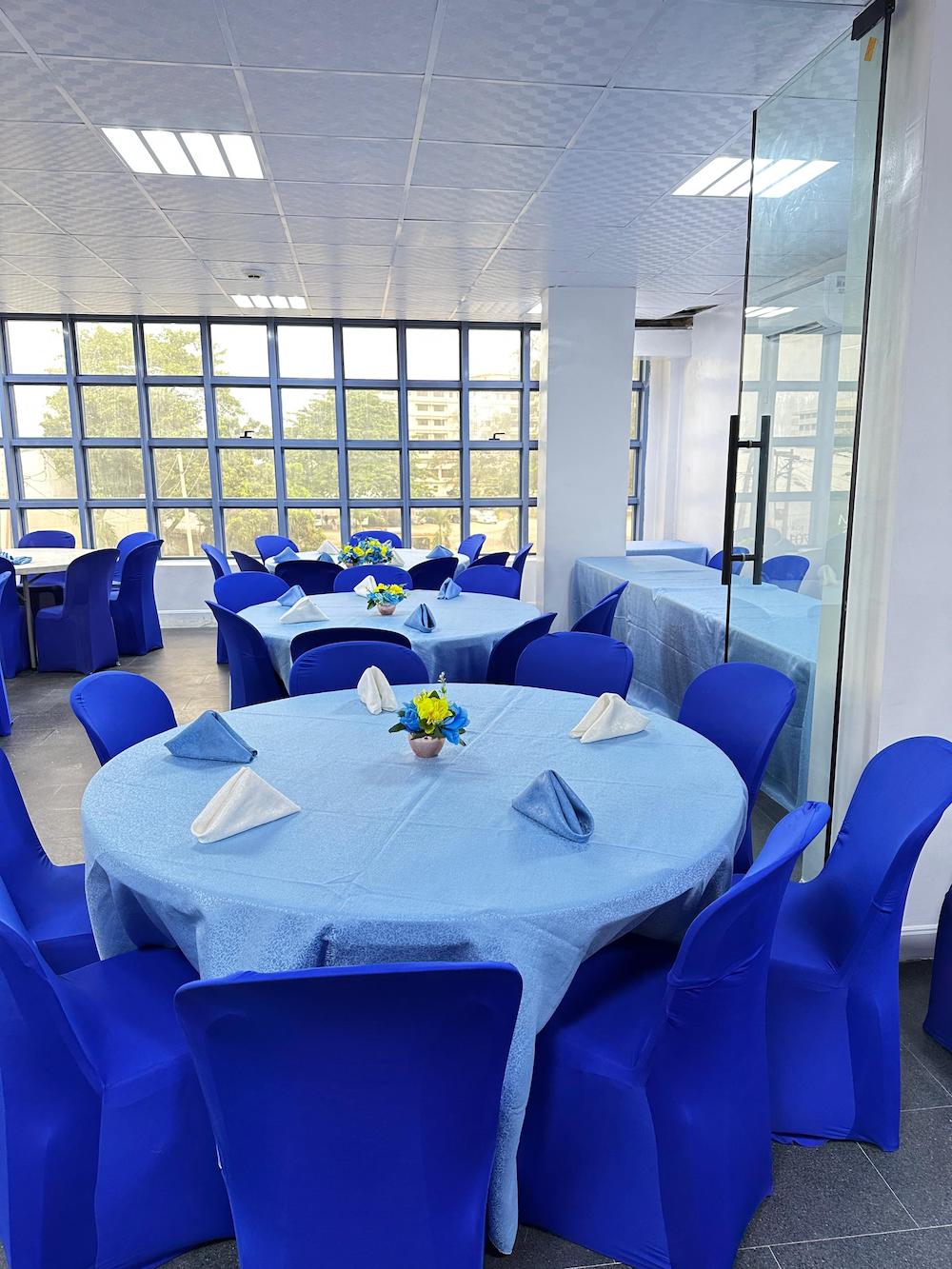 Reddo Workspaces | Modern Coworking & Office Solutions