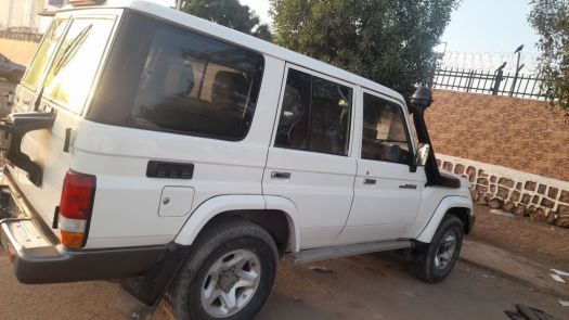 Voiture Toyota Hartop in Djibouti
