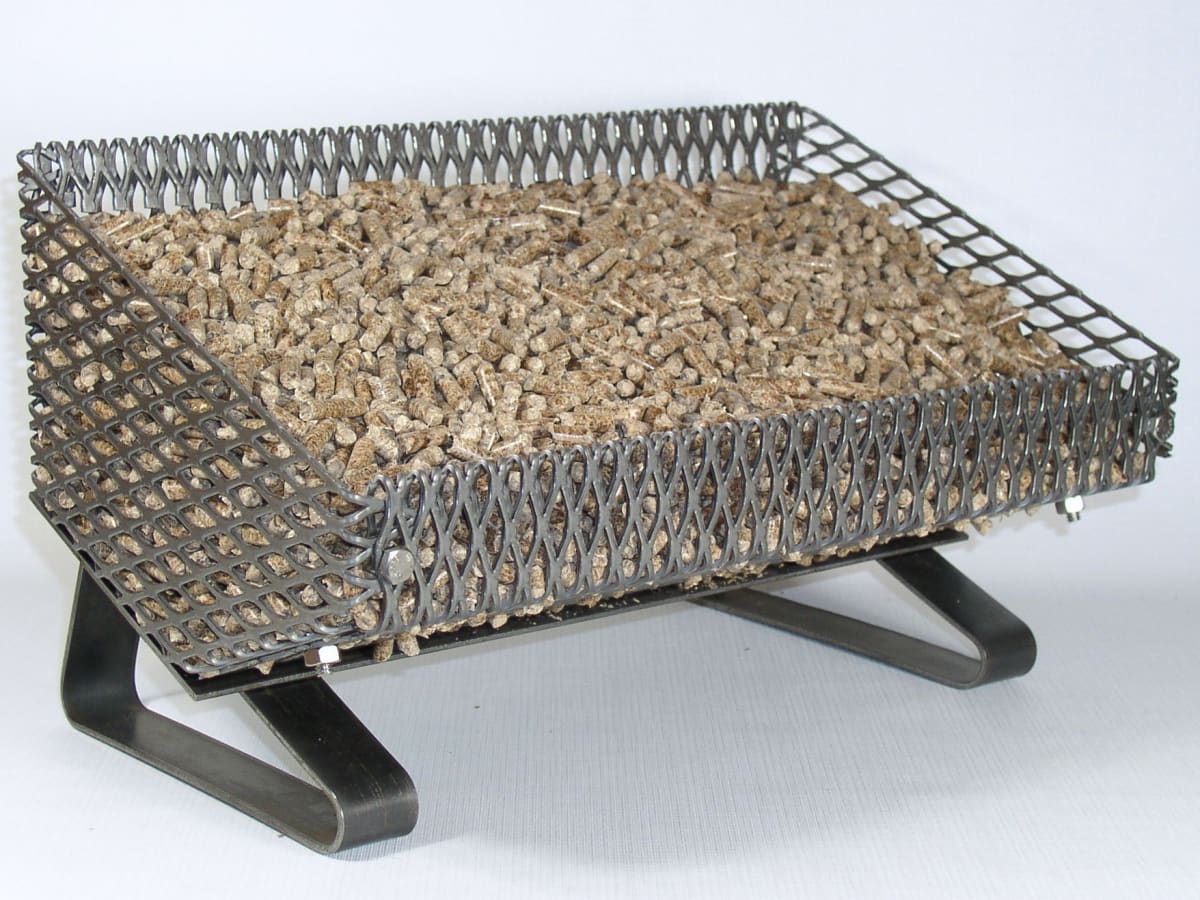 Front Loading | Pellet Basket