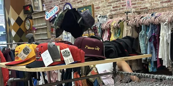 The Economics of Thrift Stores During Fall – WNUR News