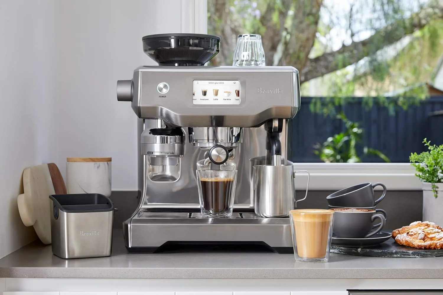 Breville Barista Touch vs Oracle Touch (2026): Is the Upgrade Worth It?