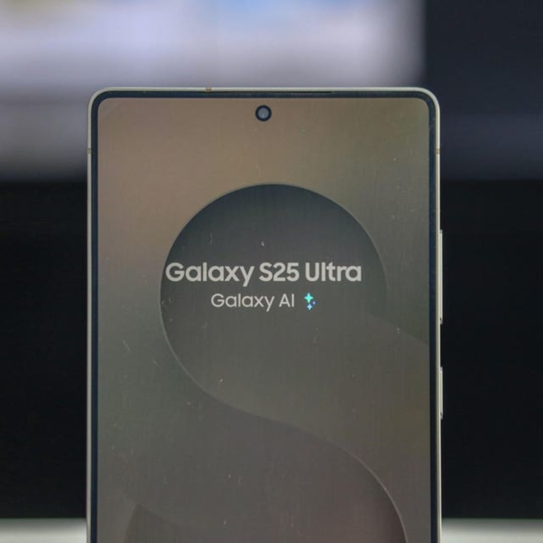 Artikel - Perbandingan Kamera Depan Galaxy S26 Ultra dan iPhone 18 ...