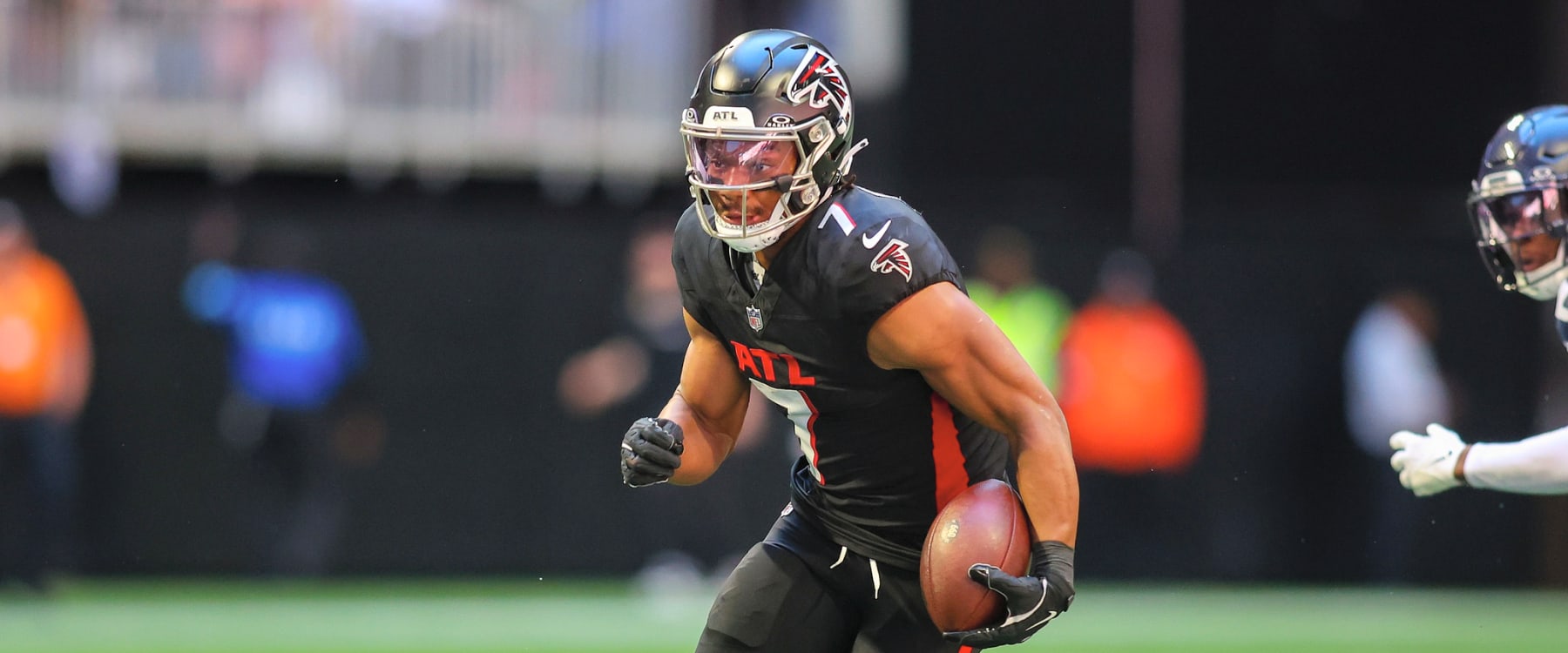 Who Should I Start? Justin Watson or Bijan Robinson