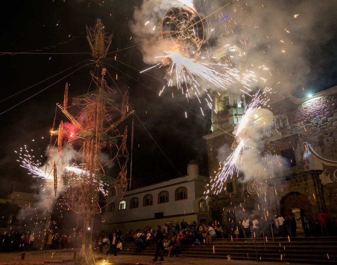 Mexican Firework Castles (Castillos) ⋆ Photos of Mexico by Dane Strom