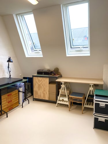 Bright studio + extra room with own sink | Dansk Dynamit