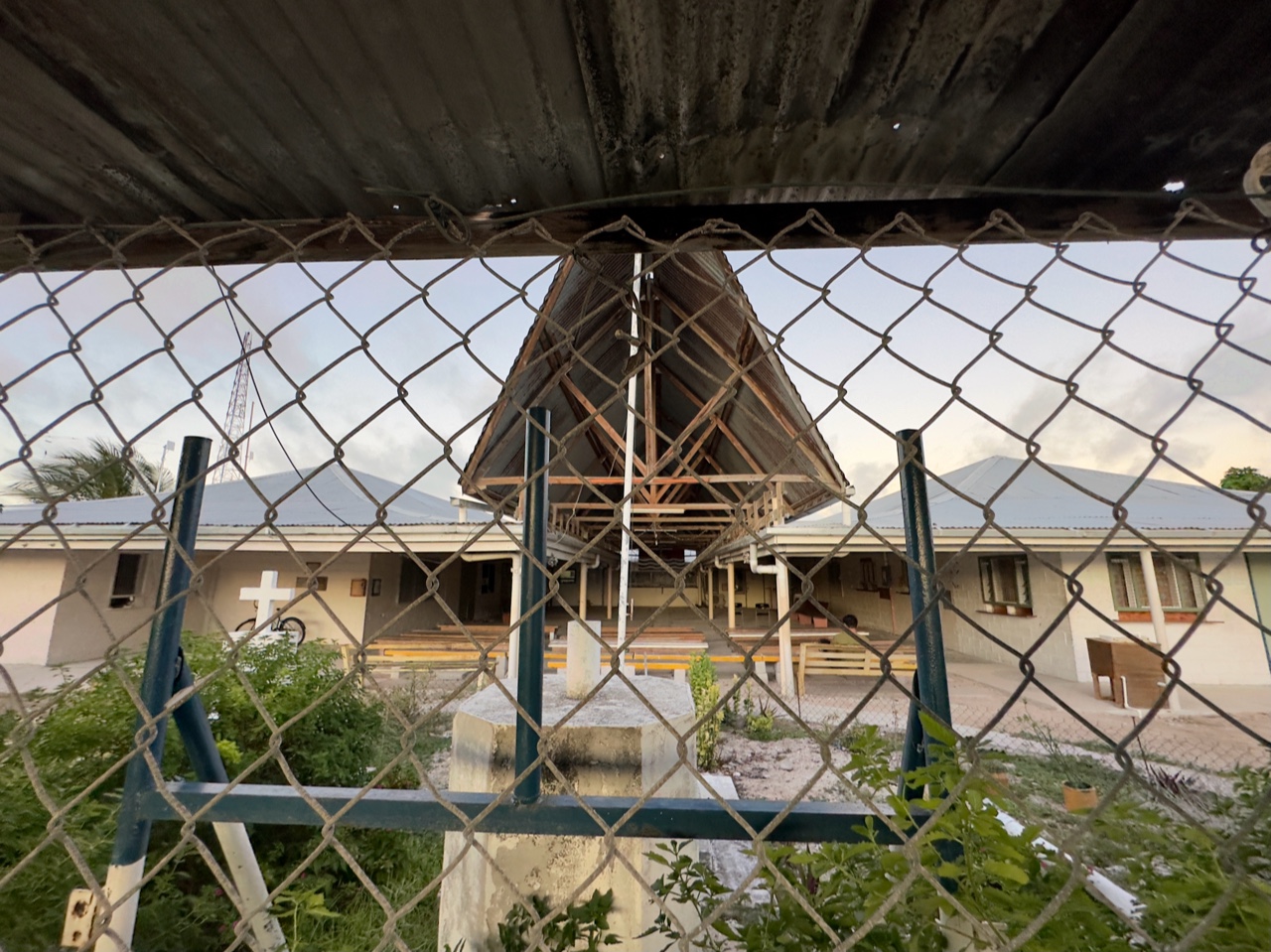 London, Kiritimati - LINNIX + King Joe 1916-2023