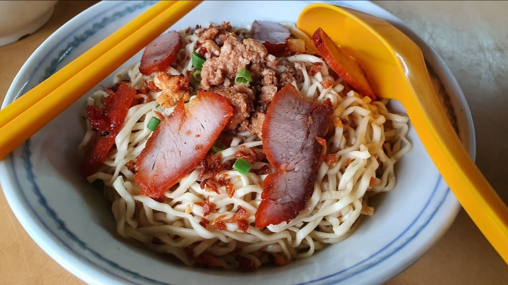 A Taste of Sarawak: Top Kolomee Spots in Kuching | GoTriip - Different ...