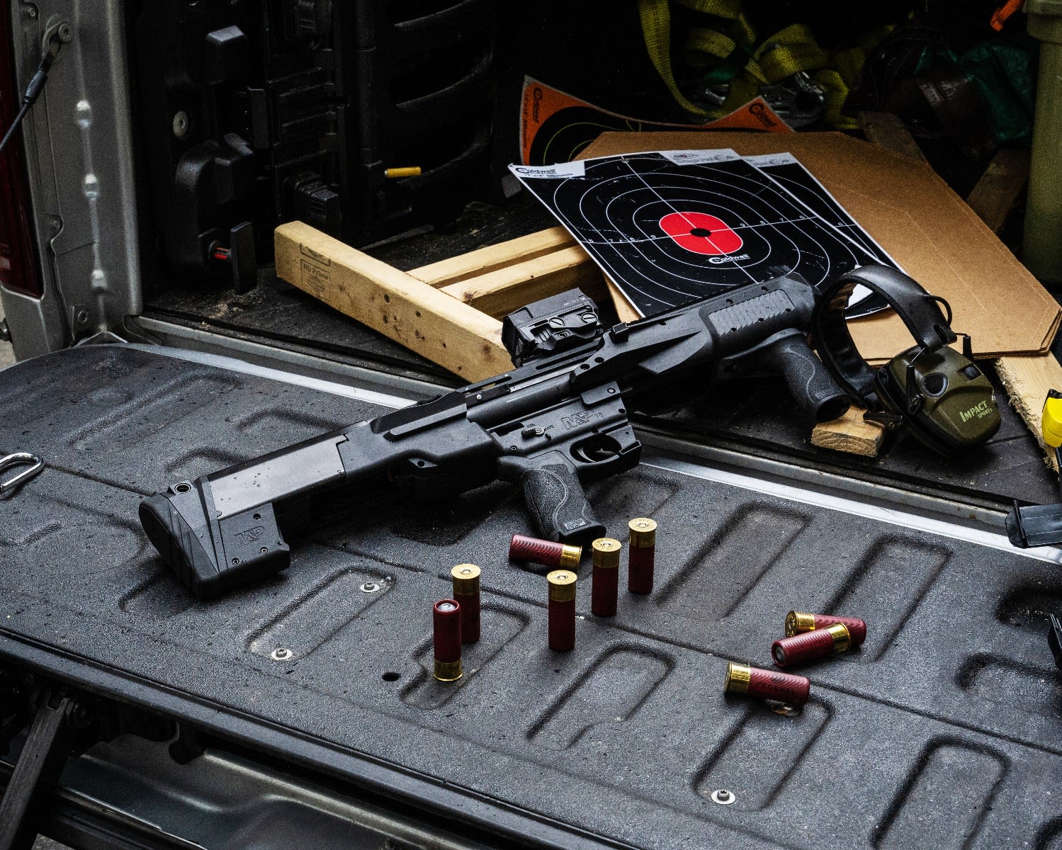 S&W M&P12 12 Gauge 19'' 14-Rd Pump Action Shotgun | Gunstores