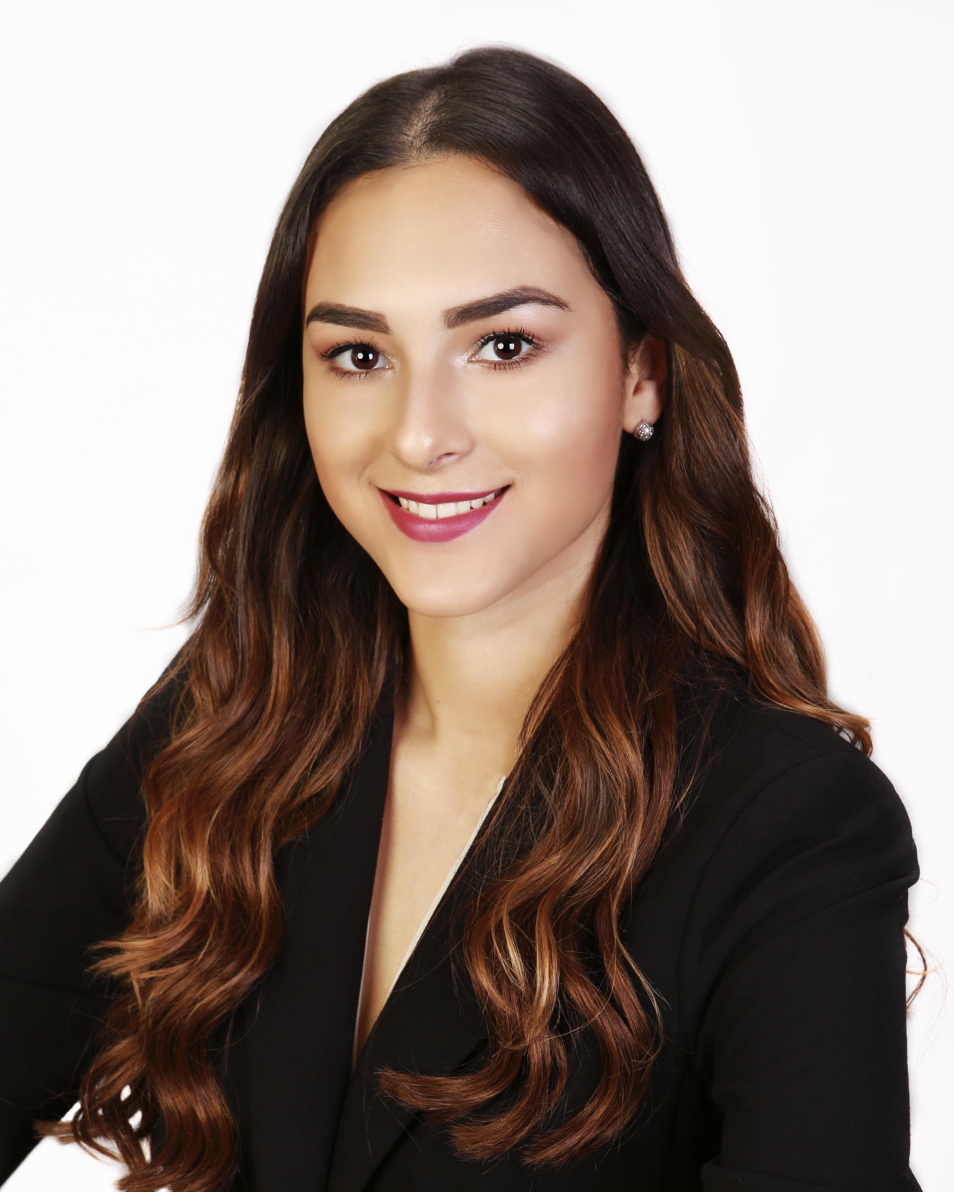 Ana Carrillo's Instagram, Twitter & Facebook on IDCrawl