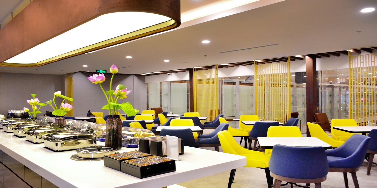 Plaza Premium Lounge Lotus Lounge International Departures Terminal 2 ...