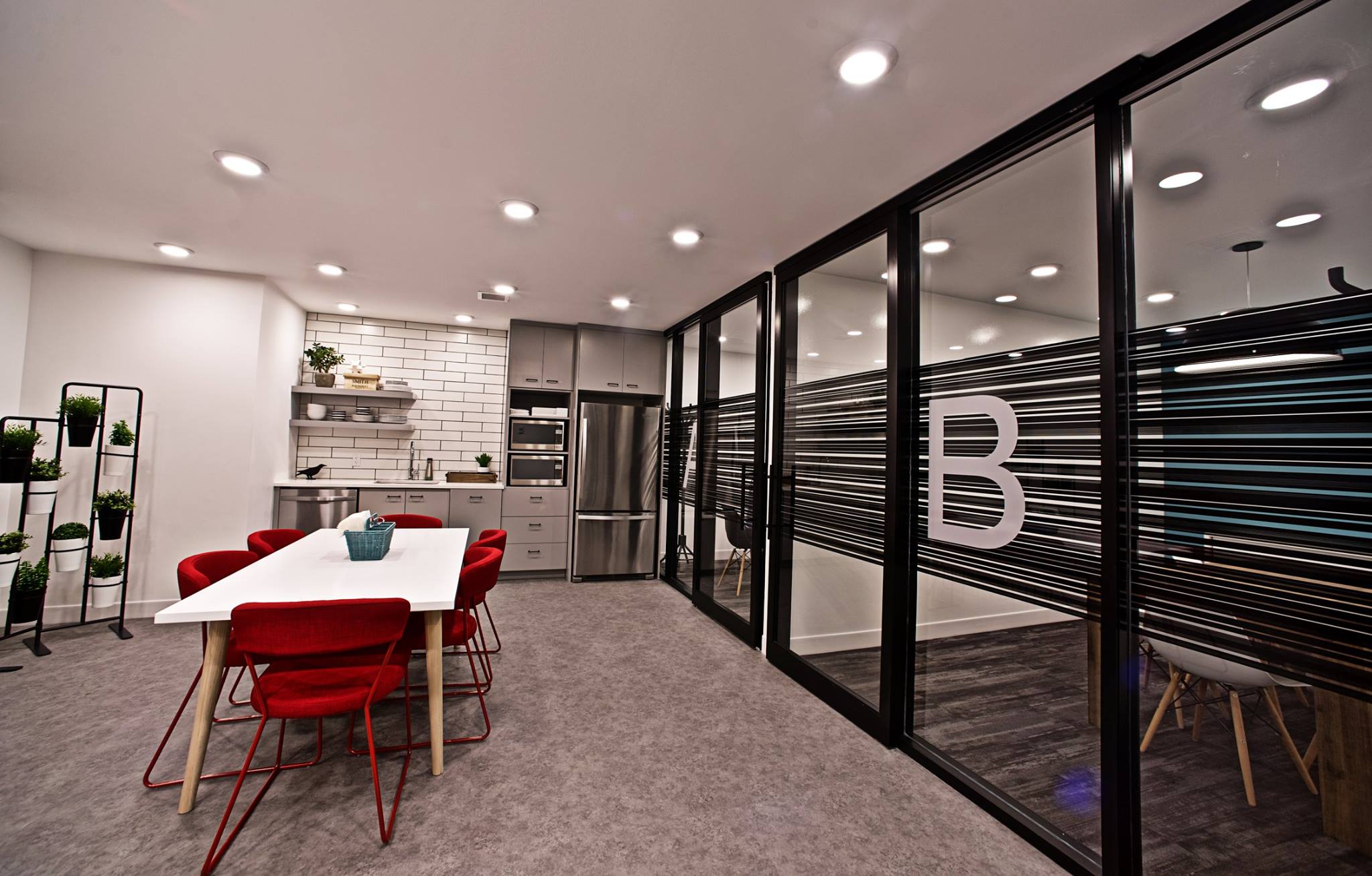 Business Lab-Calgary - Canada