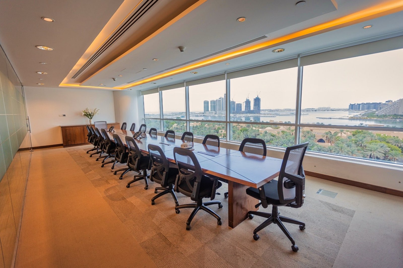 REACH BUSINESS CENTER - United Arab Emirates