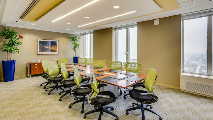 Carr Workplaces AON Center - United States